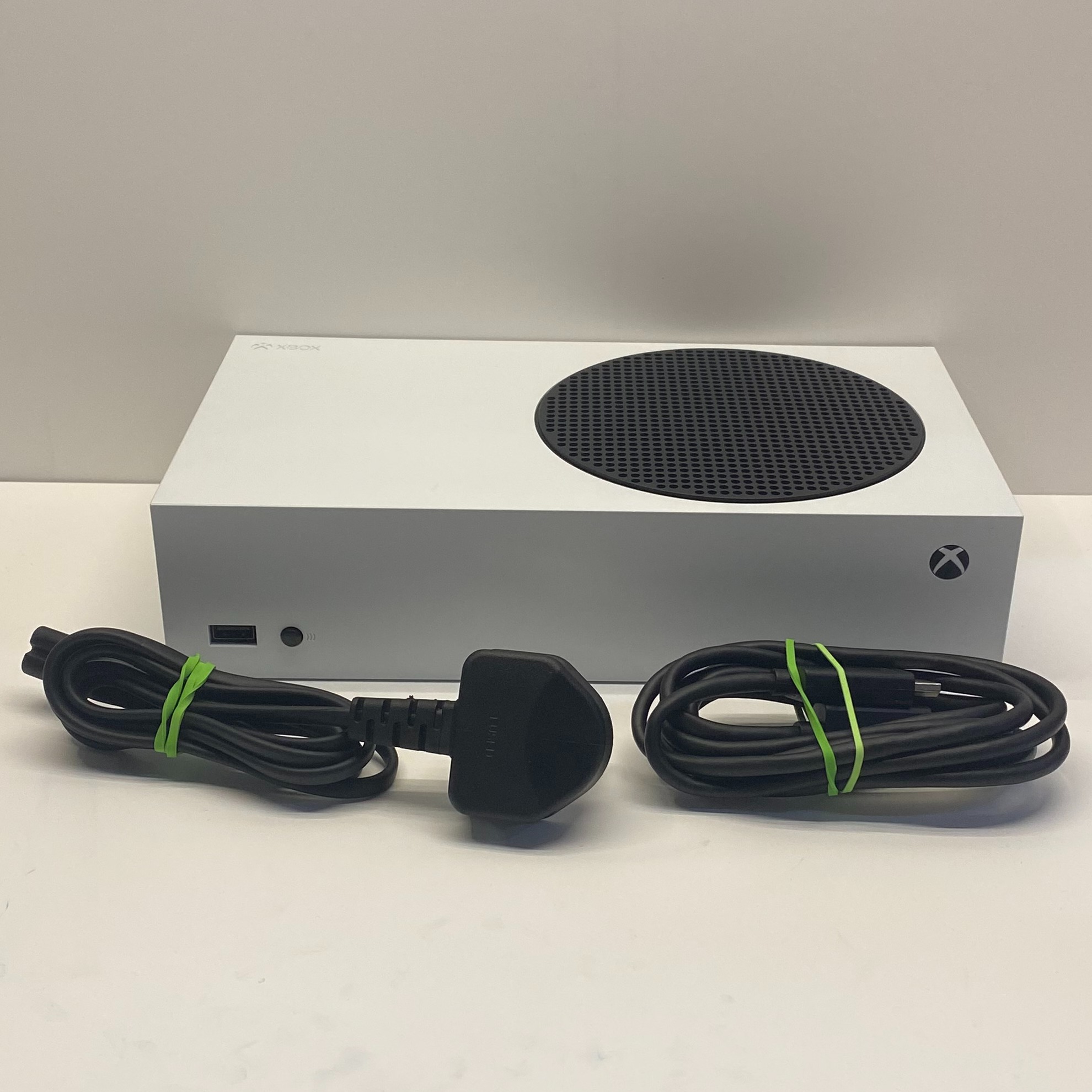 Pre-owned Microsoft Xbox Series S All Digital Console Only 512GB SSD ...